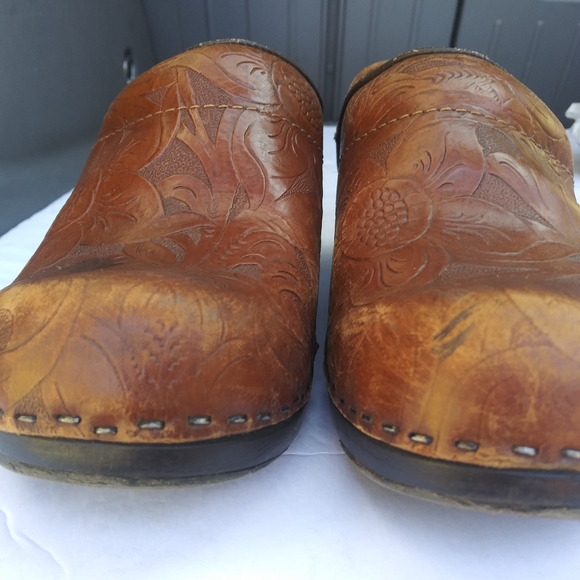 L.L. Bean | Shoes | Llbean Womans Brown Leather Clogs 6m | Poshmark
